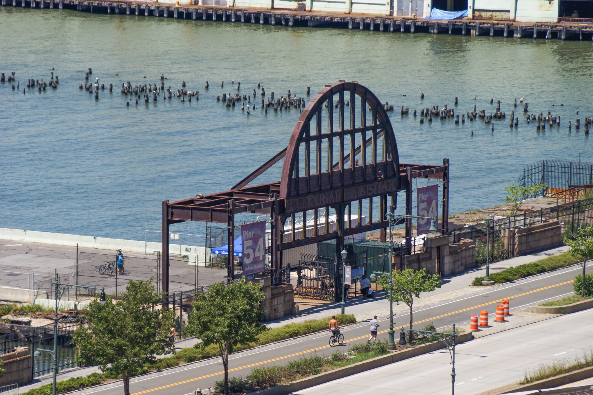 Ghost Pier | Livin' The High Line